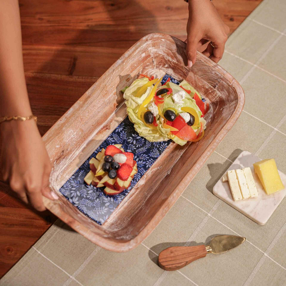 Bloom Away Serving Platter – Ireka Homes