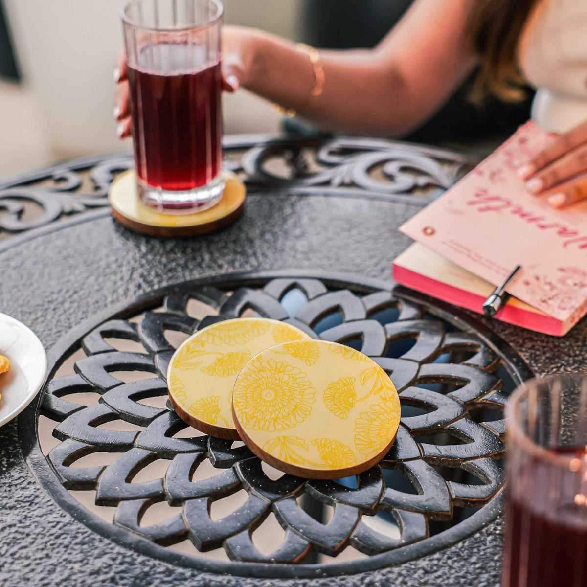 Golden Bloom Coasters (Set of 4) – Ireka Homes